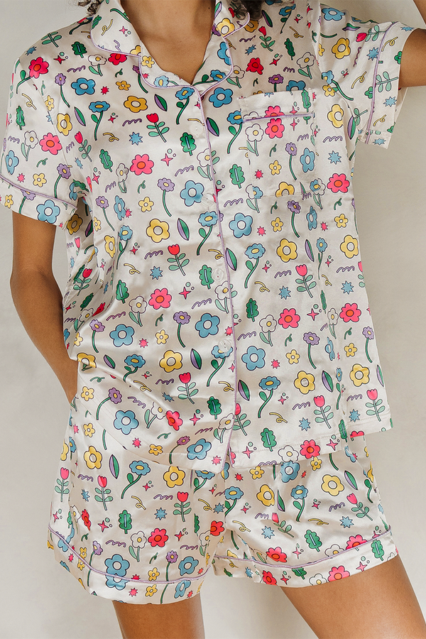 Ditzy Daisy Satin Pajamas Shorts Set – Spikes and Seams