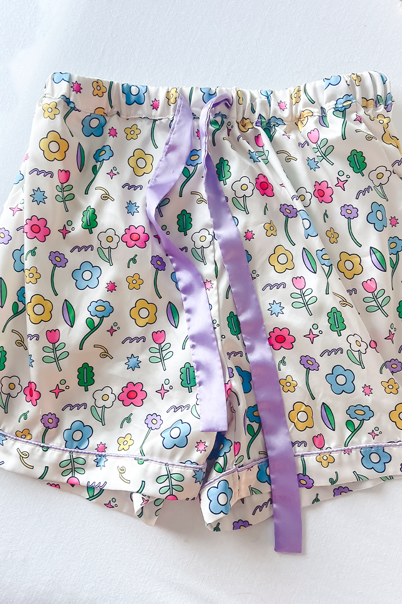 Ditzy Daisy Satin Pajamas Shorts Set – Spikes and Seams