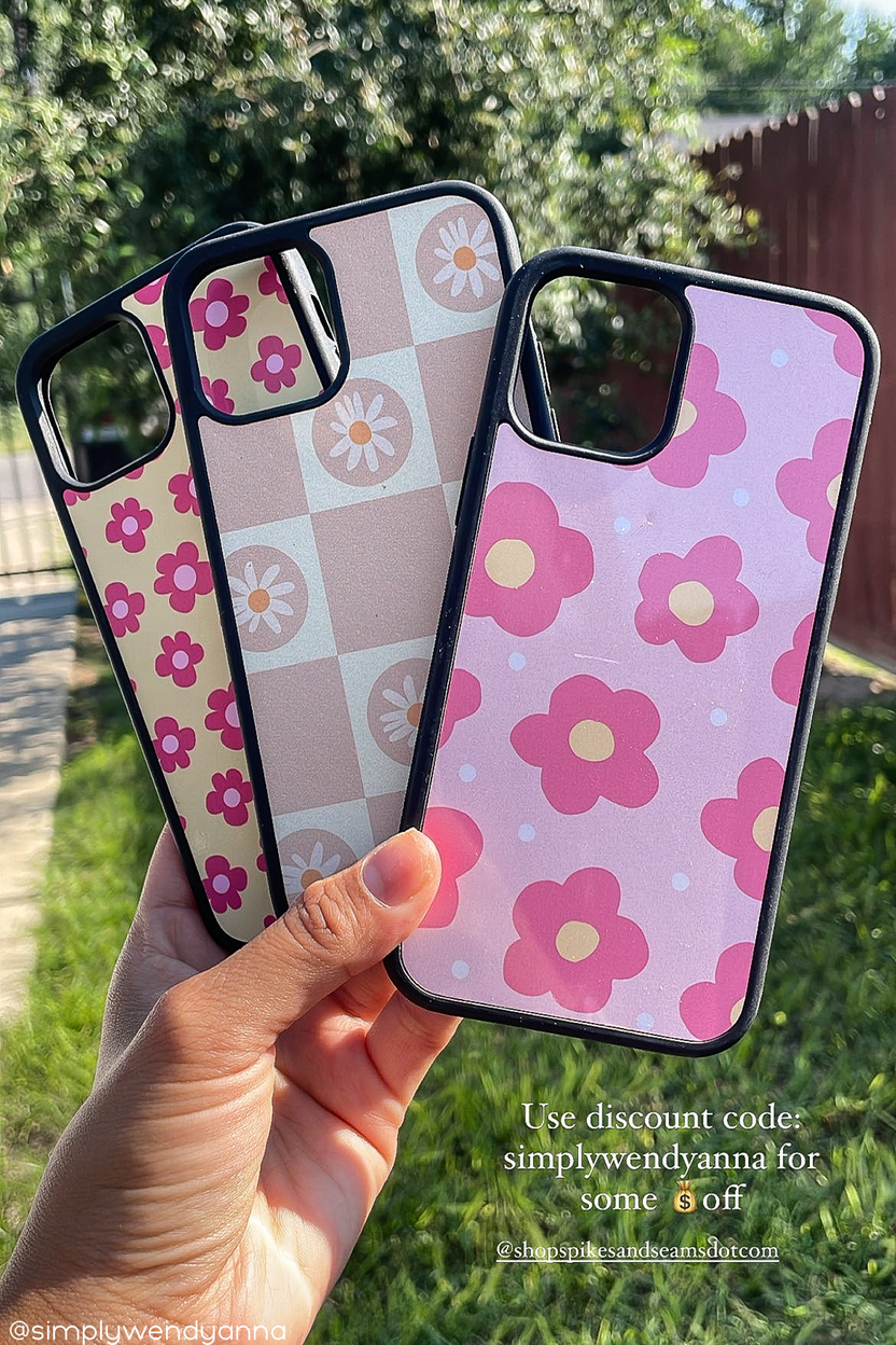 Cartoon Daisy iPhone case – Spikes and Seams